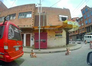Fast Food Restaurant (Department of La Paz, Provincia Murillo, El Alto, Central Villa Dolores, Francisco Carvajal, 300), fast food  El Alto'dan