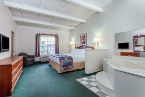Days Inn & Suites by Wyndham Lexington (Kentucky, Fayette County, Consolidated city-county of Lexington), otel  Lexington'dan
