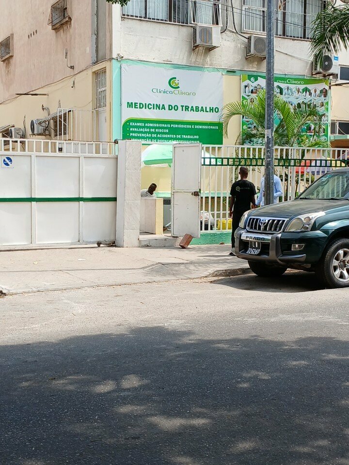 Tıp merkezleri ve klinikler Clinica Clixaro, Loanda, foto