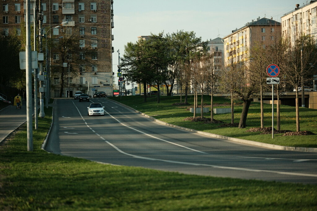 Giriş işareti Memorable sign Yuri Andropov Avenue, Moskova, foto