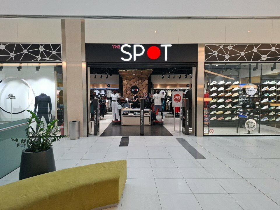 Giyim mağazası The Spot, Novi Sad, foto