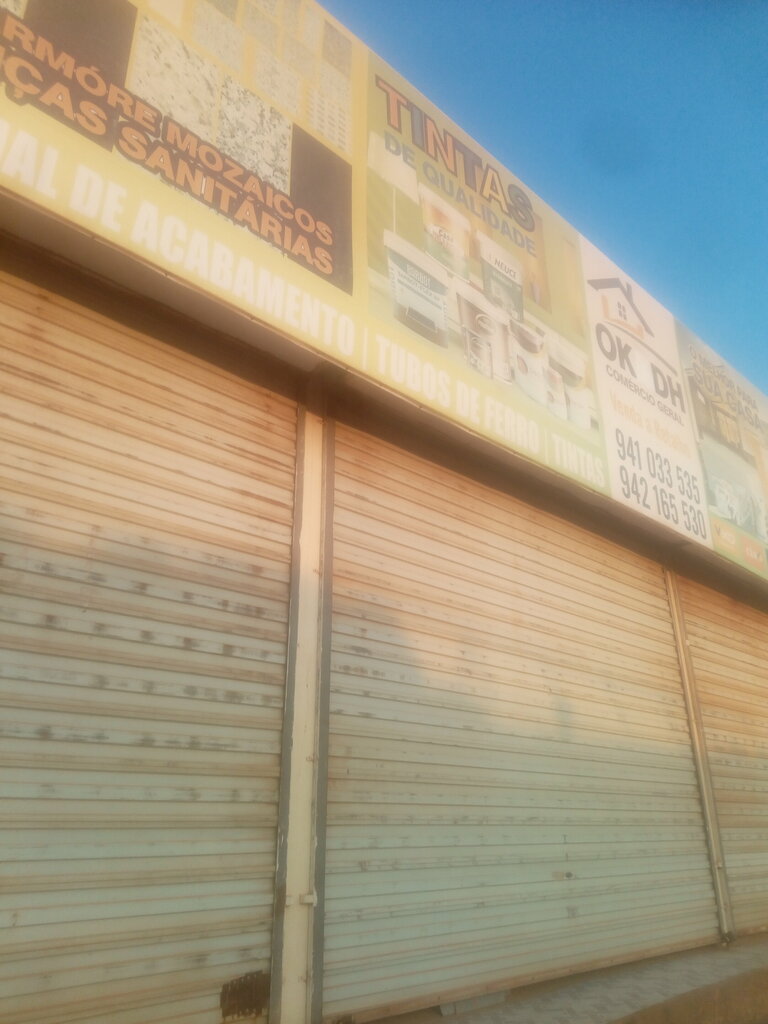 Züccaciye mağazaları Tintas, Loanda, foto