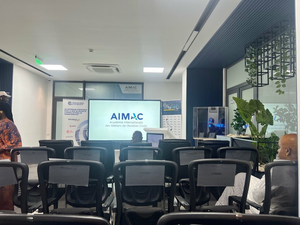 Uzmanlık eğitimi Académie Internationale des Métiers de l’Aviation Civile, Dakar, foto