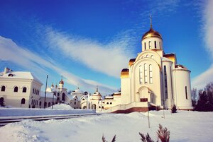 Ortodoks kiliseleri Church of the Intercession of Our Lady, Ozersk, foto