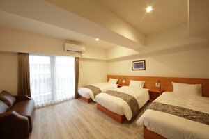 Sarasa Hotel Shinsaibashi (Osaka Prefecture, Osaka, Higashishinsaibashi 1 chome), otel  Osaka'dan