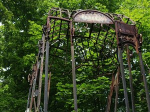 Склеп мецената Степана Тюрина (Penza, Mironositskoye Cemetery), ünlü kişilerin mezarları  Penza'dan