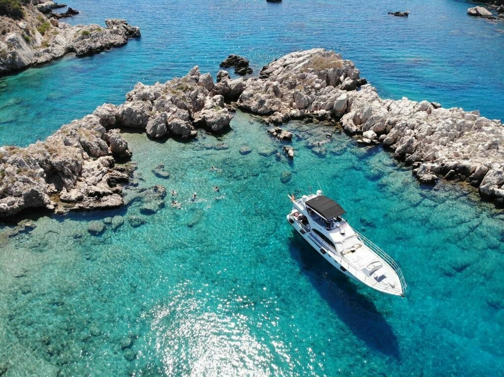 Tekne, yat, gemi kiralama Turzila.com, Antalya, foto