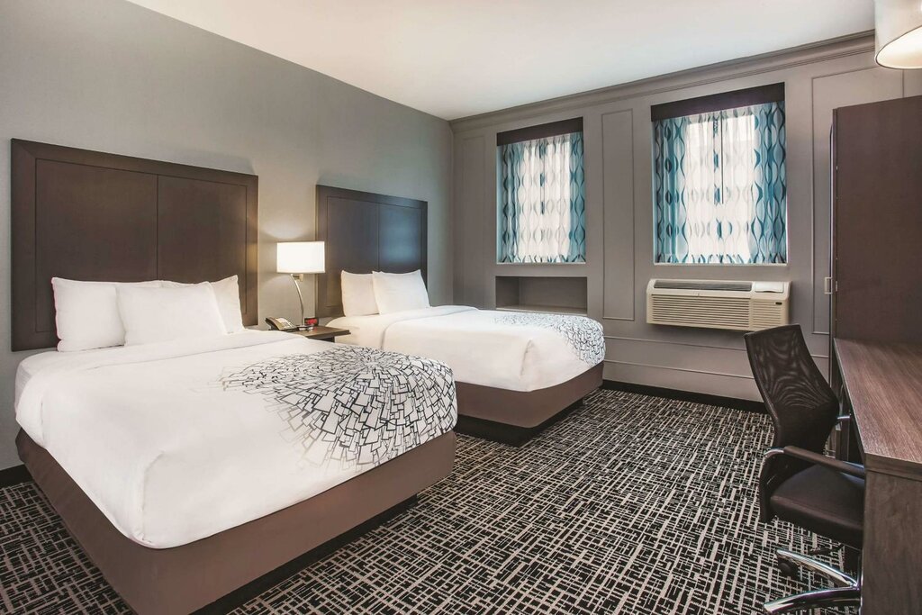 Otel La Quinta Inn & Suites by Wyndham Baltimore Downtown, Baltimore, foto