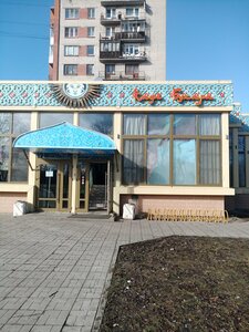 Бухара (Lenina Avenue No:53к2), kafe  Krasnoye Selo'dan