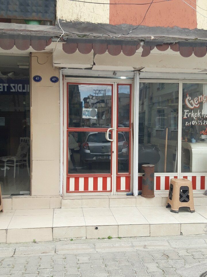 Berberler Gençmen Erkek Kuaförü, İzmir, foto