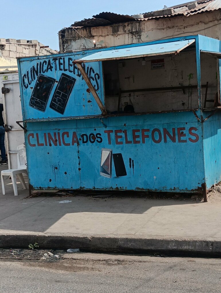 Telefon tamir servisi Clinica dos telefones, Loanda, foto
