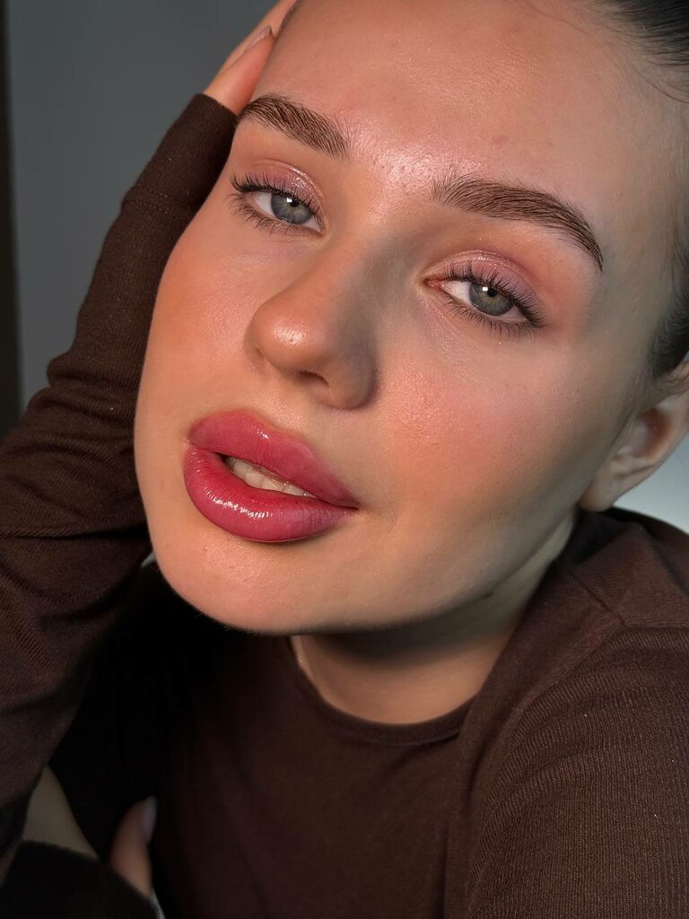 Kaş ve kirpik salonu Gosteva. Brows, Krasnodar, foto