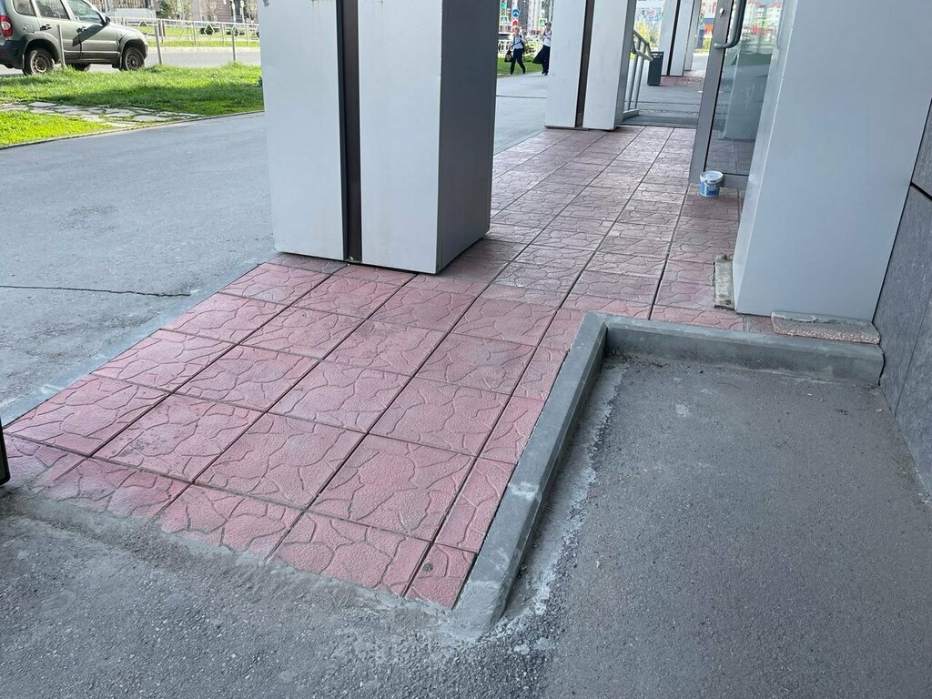 Kaldırım taşları Volzhsky mramor, Çapayevsk, foto