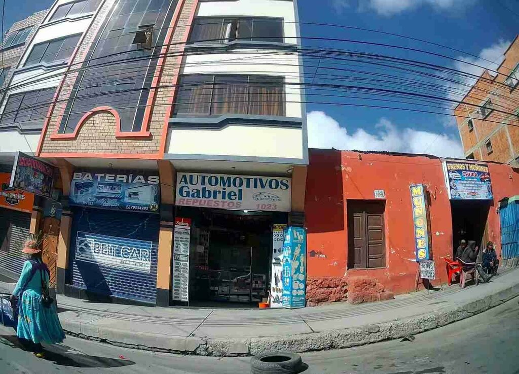 Motosiklet yedek parçaları Gabriel, La Paz, foto
