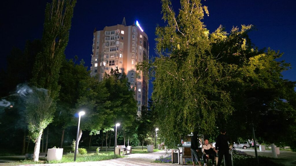 Kültür ve eğlence parkları 3rd Millennium Square, Pavlodar, foto