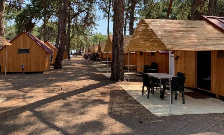 Kamp alanları Dolungaz Karaburun Kamp Alanı, Karaburun, foto