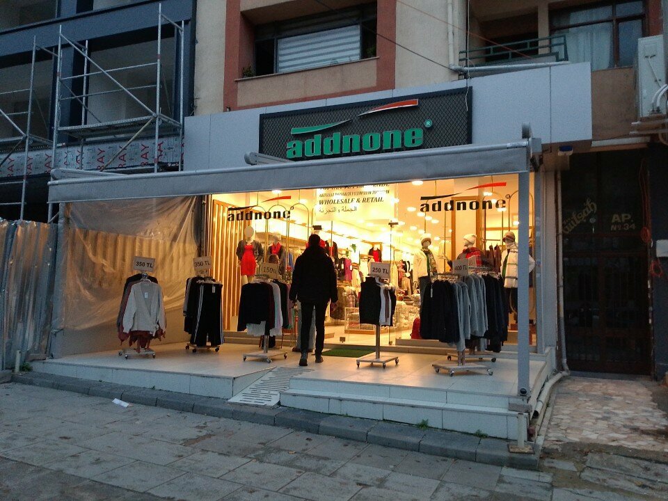 Giyim mağazası Addnone, İstanbul, foto