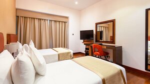 City Premiere Hotel Apartments (City Premiere Hotel Apartments, Business Bay, Dubai), otel  Dubai'den