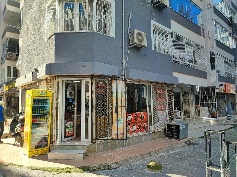 Gıda pazarı Sultan Çiftliği, İzmir, foto