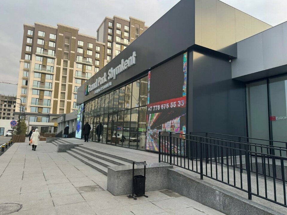 Giyim mağazası Elsate Store, Çimkent (Şımkent), foto