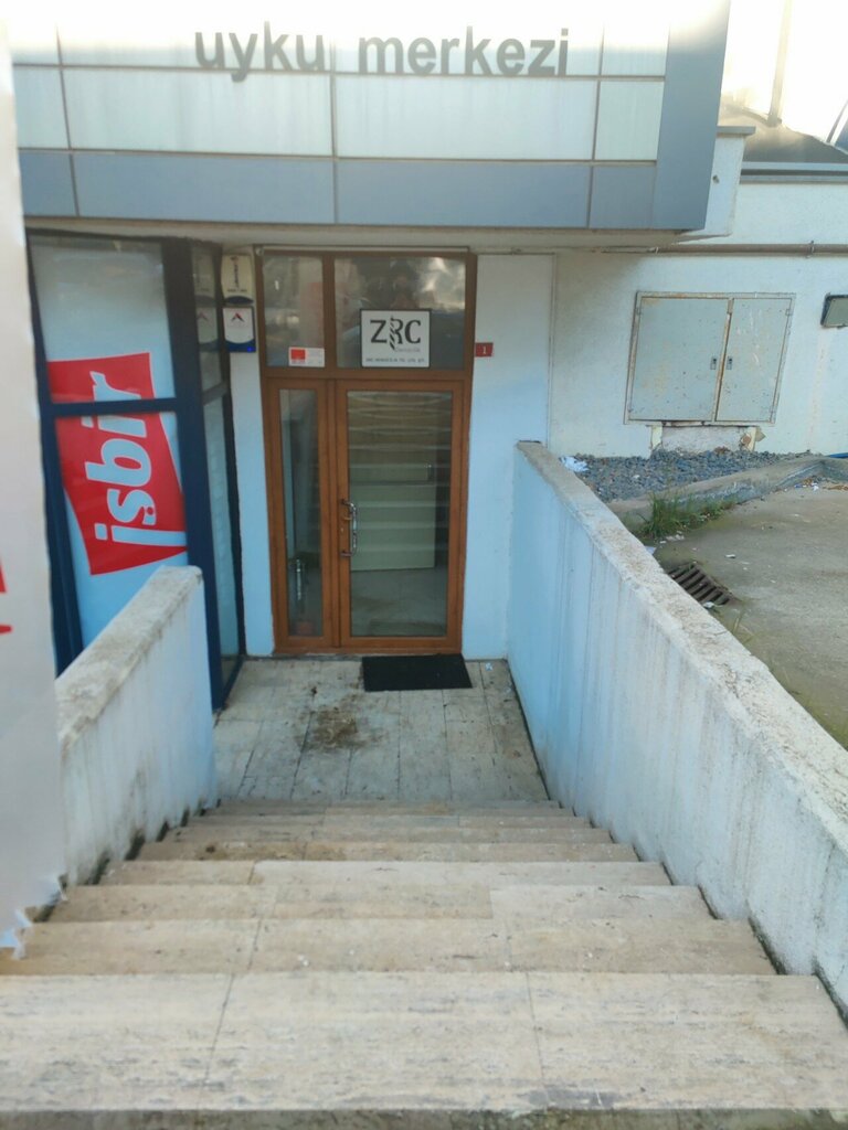 Emlak ofisi Rehamedin Emlak Ofisi, İstanbul, foto