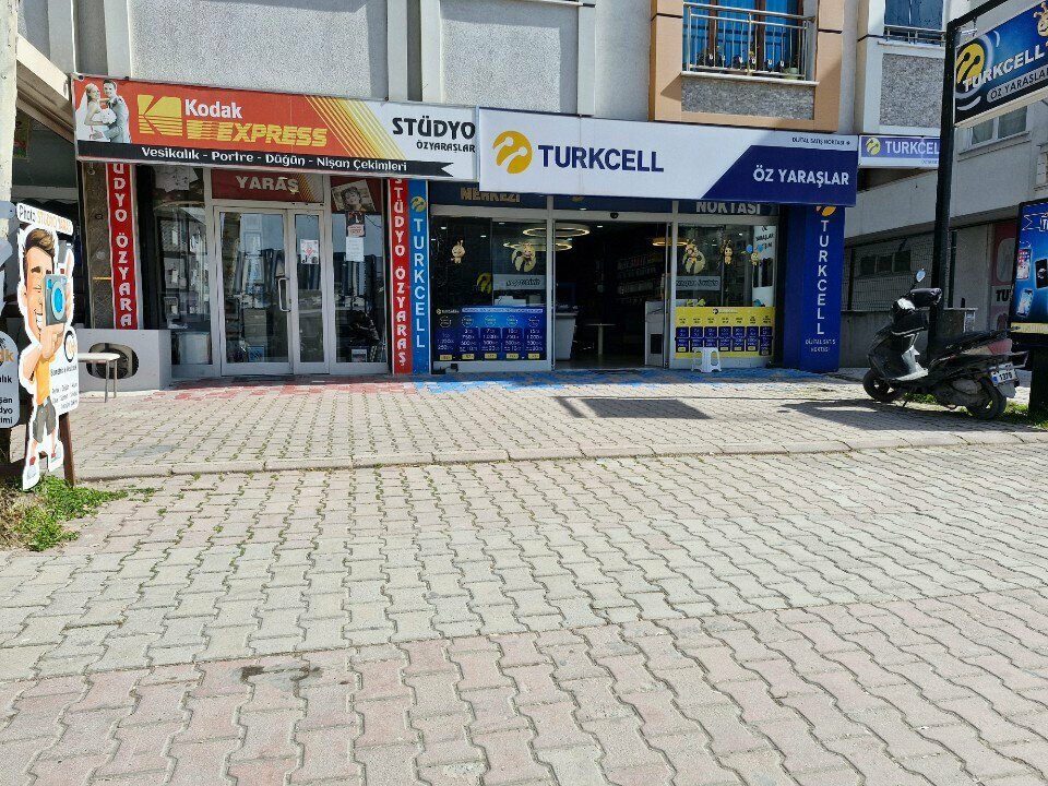GSM operatörleri Turkcell Özyaşarlar, İstanbul, foto
