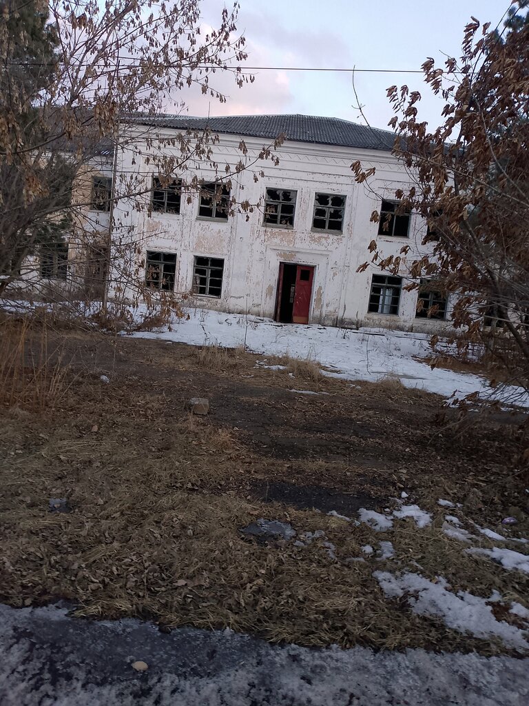 Turistik yerler Dom Ofitserov, Lesozavodsk, foto