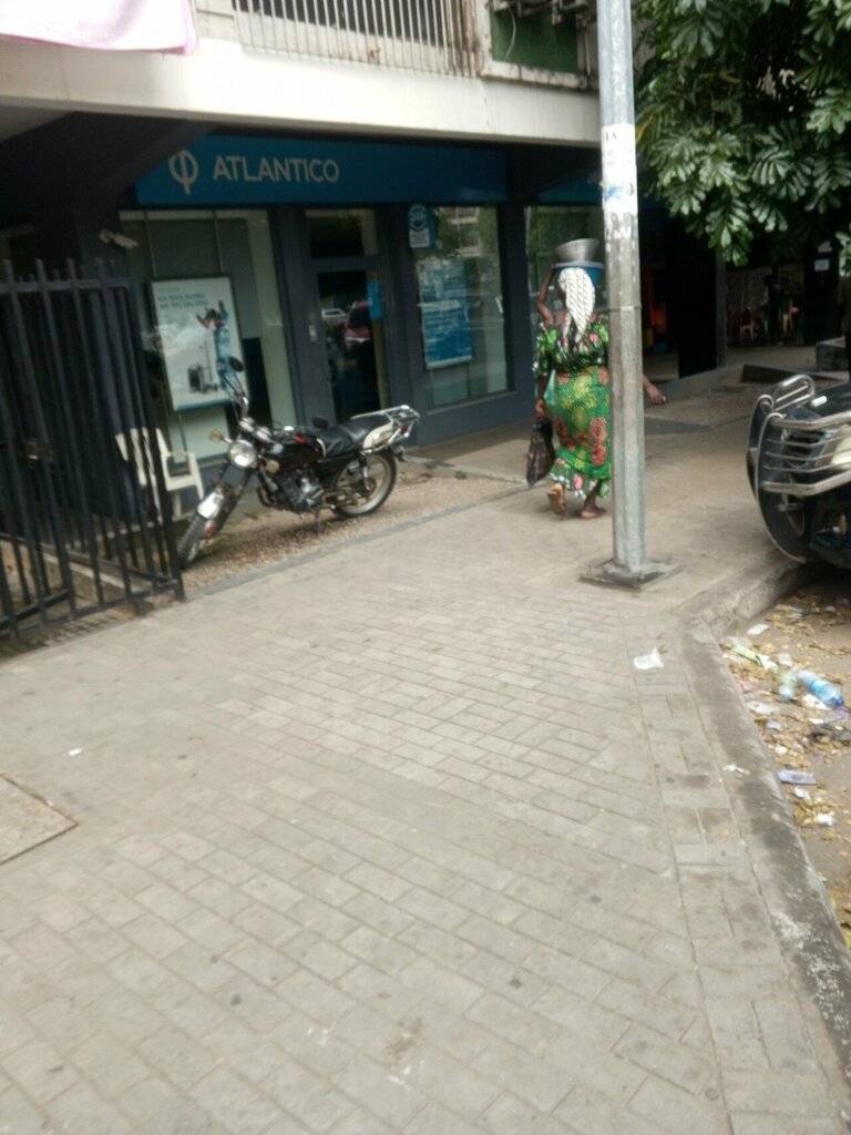 Banka Banco atlântico, Loanda, foto