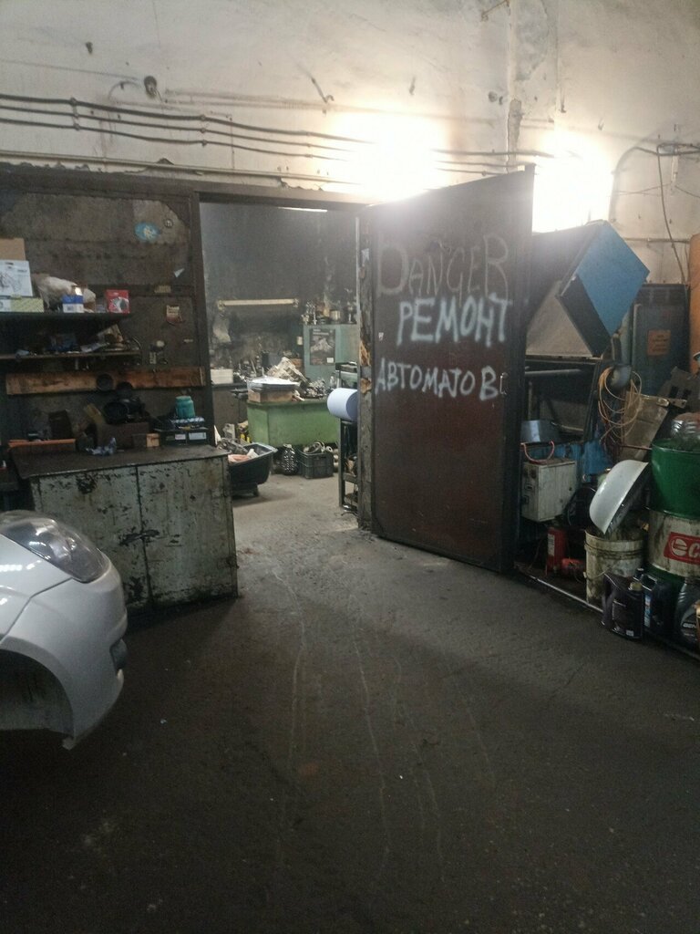 Otomatik şanzıman tamiri OKA-Avtoservis, Nijni Tagil, foto