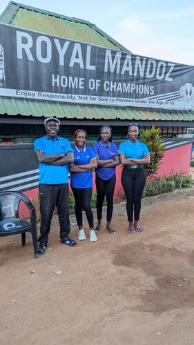 Bar Royal Mandoz Bar, Ndola, foto