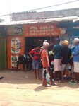 Armazém (Luanda, Rua da 8ª Esquadra (Rua Da Oitava Esquadra)), büyük mağazalar  Loanda'dan