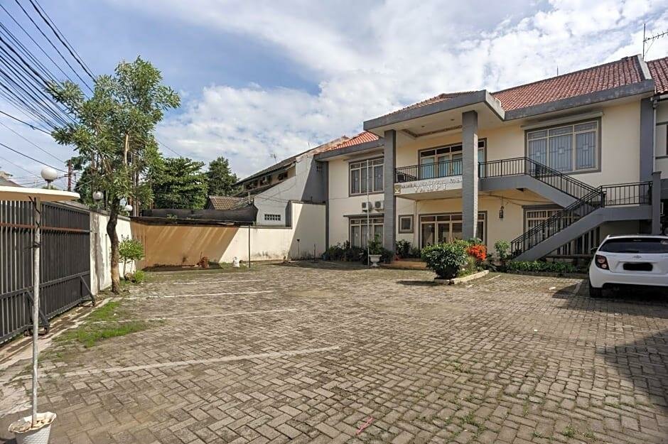 Otel Wisma Yampi Syari'ah by Oyo Rooms, Cakarta, foto