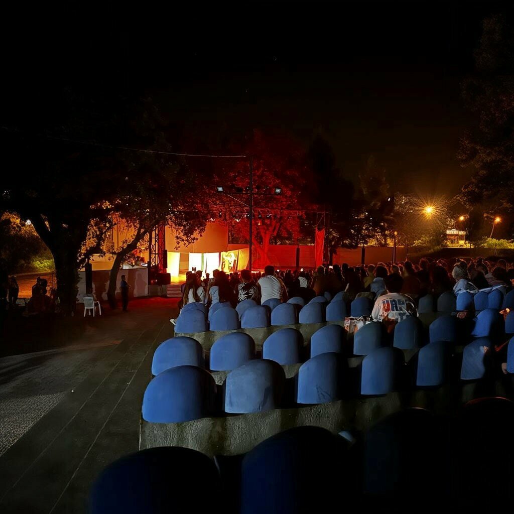 Konser salonları Ören Açık Hava Tiyatrosu, Burhaniye, foto