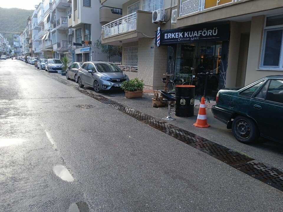 Berberler Saloon Halil, İzmir, foto