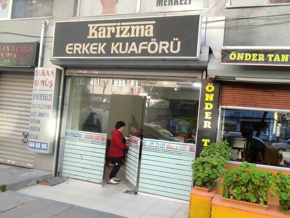 Berberler Karizma Kuaför, İstanbul, foto