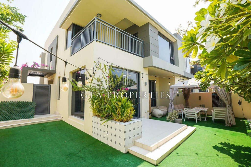 Emlak ofisi Gta Properties, Dubai, foto