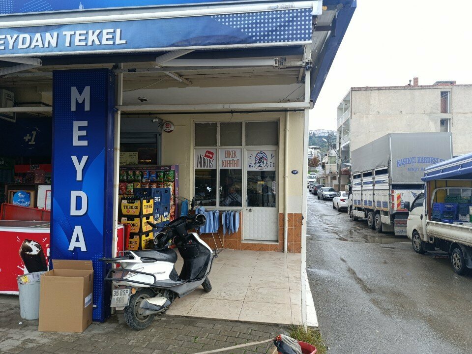 Berberler By Makas Erkek Kuaförü, İzmir, foto