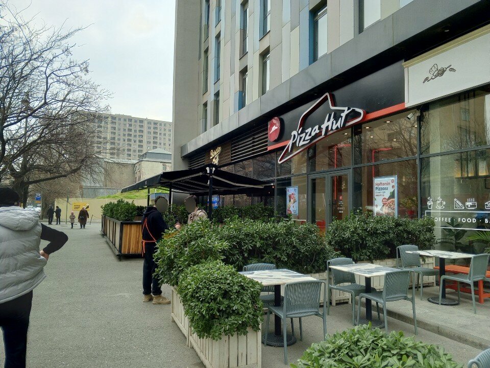 Pizzacılar Pizza Hut, Bakü, foto