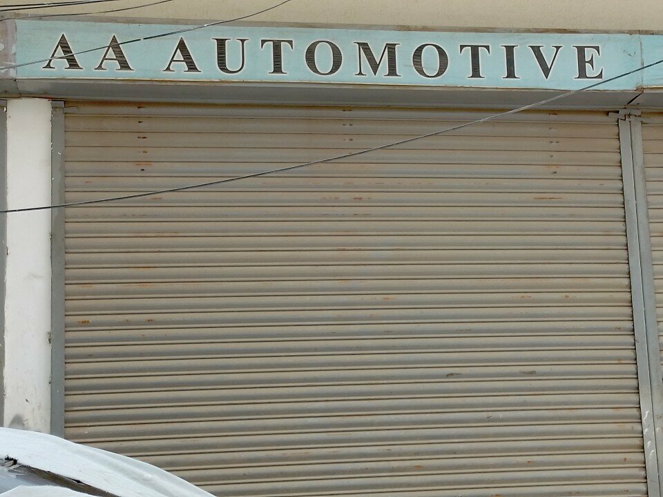 Otomobil servisi Aa automotive, Karaçi, foto