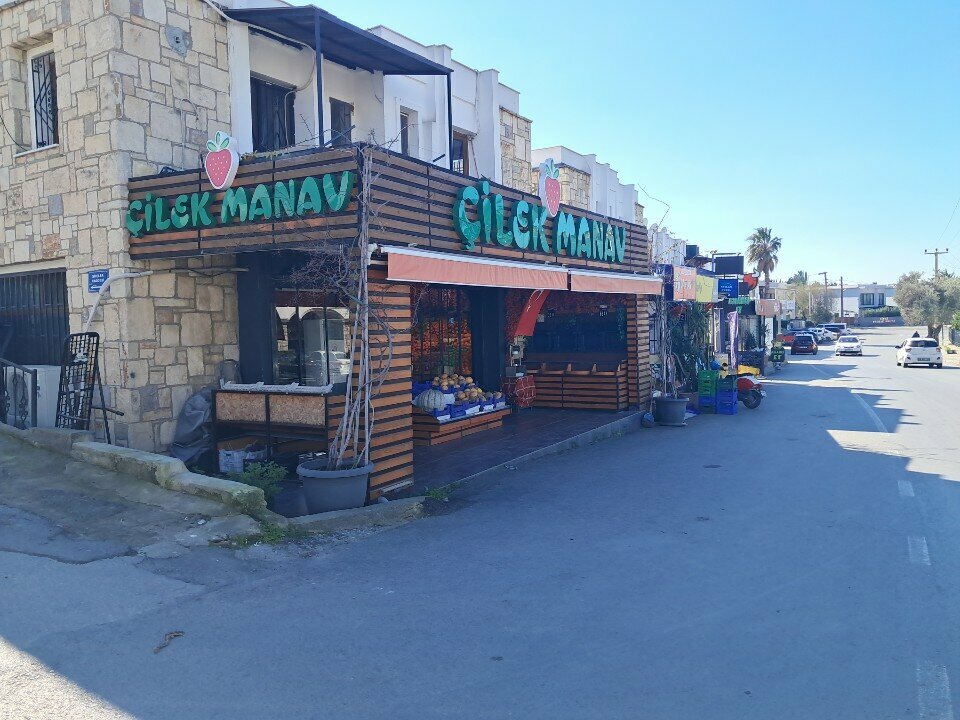 Manavlar Çilek Manav, Bodrum, foto