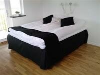 Otel Our House Bed & Breakfast, Ystad, foto