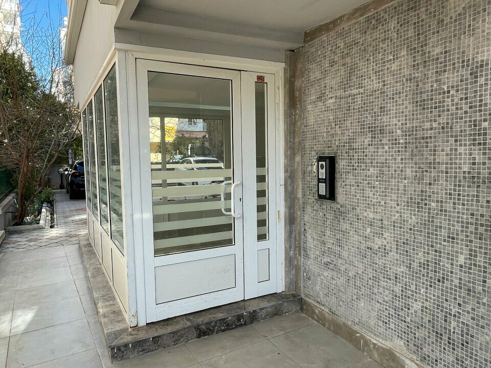 Emlak ofisi Roots Real Estate & Rent A Car, Antalya, foto
