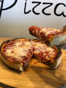 Три томата (Moskovskaya ulitsa No:177/2, posyolok gorodskogo tipa Yemelyanovo), pizzacılar  Krasnoyarski krayından