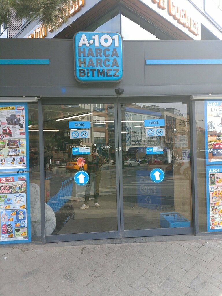 Süpermarket A101, İstanbul, foto