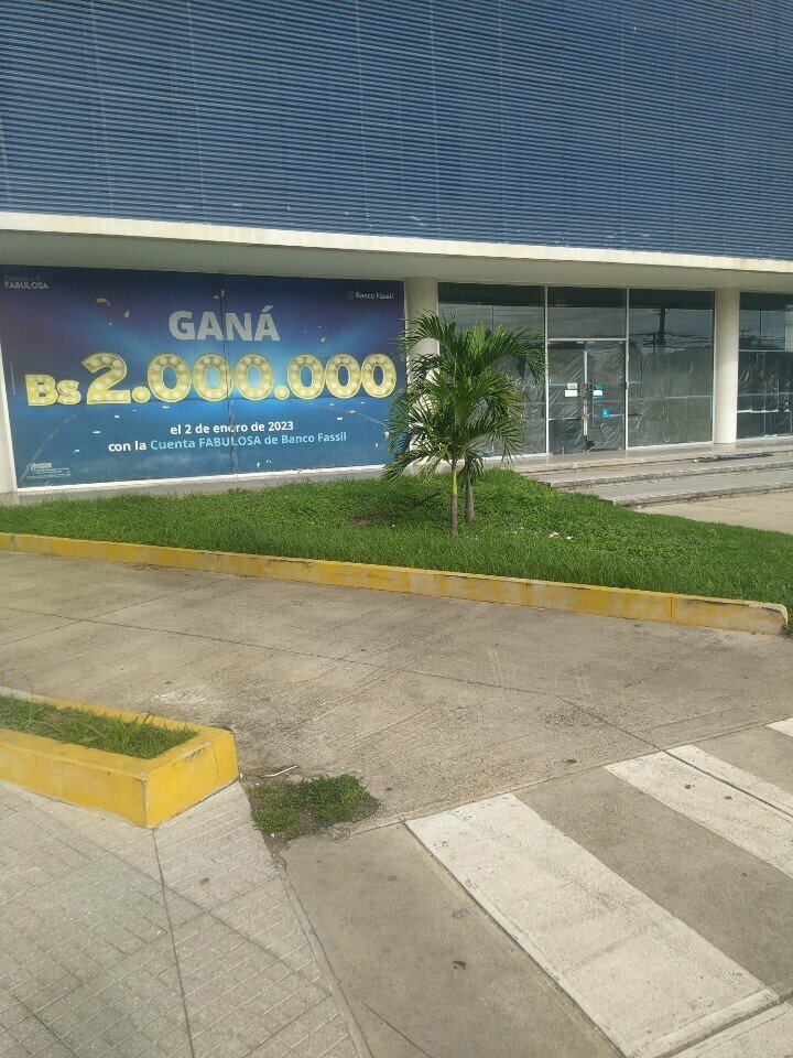 Banka Banco Fassil - Agencia Cristo Redentor - Ochoó, Santa‑Krus, foto