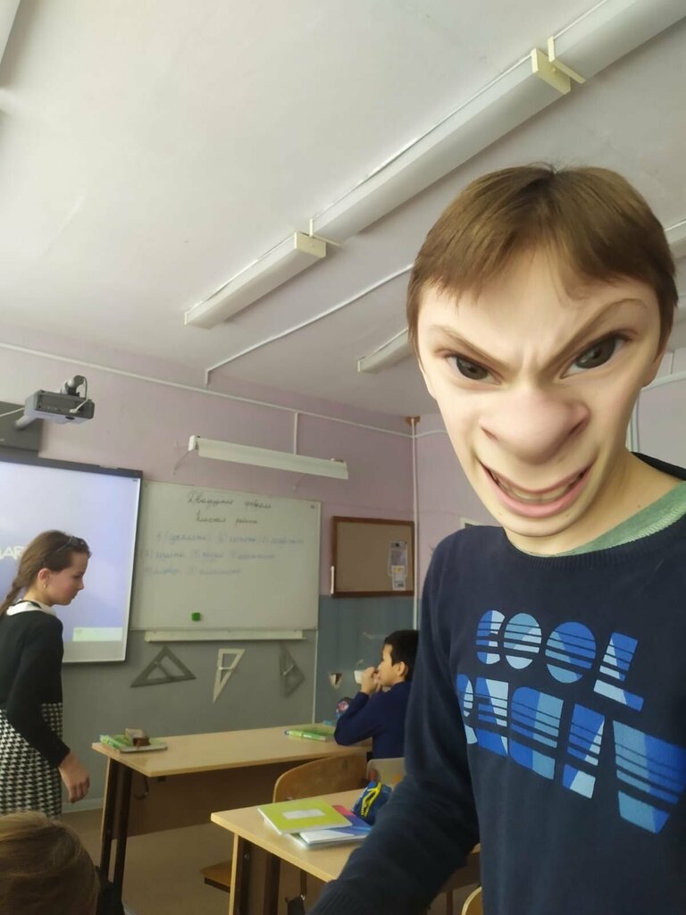 Ortaokul Mbou Ust-Zaostrovskaya SOSh, Omskaya oblastı, foto