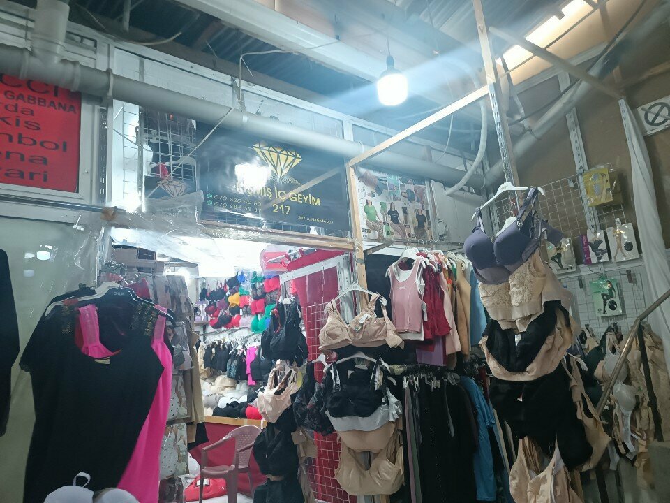 i̇ç giyim ve mayo mağazası Kişmiş iç geyim, Bakü, foto