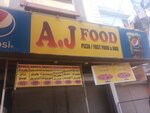 A. J food (Babar Road No:C2/13C), restoran  Karaçi'den