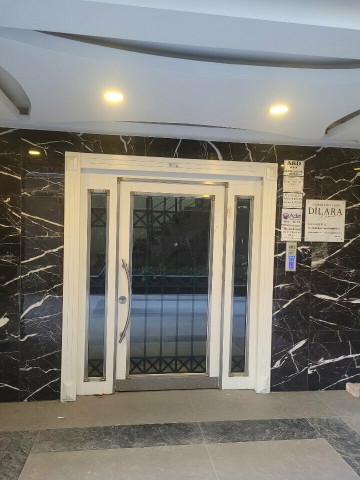 Özel ağız ve diş sağlığı klinikleri ve muayenehaneleri Diş Hekimi Cüneyt Evirgen, İstanbul, foto