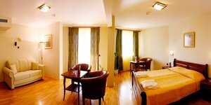 Meridian Hotel Bolyarski (ulitsa Stefan Stambolov No:53), otel  Tırnova'dan (Veliko‑Tırnovo'dan)